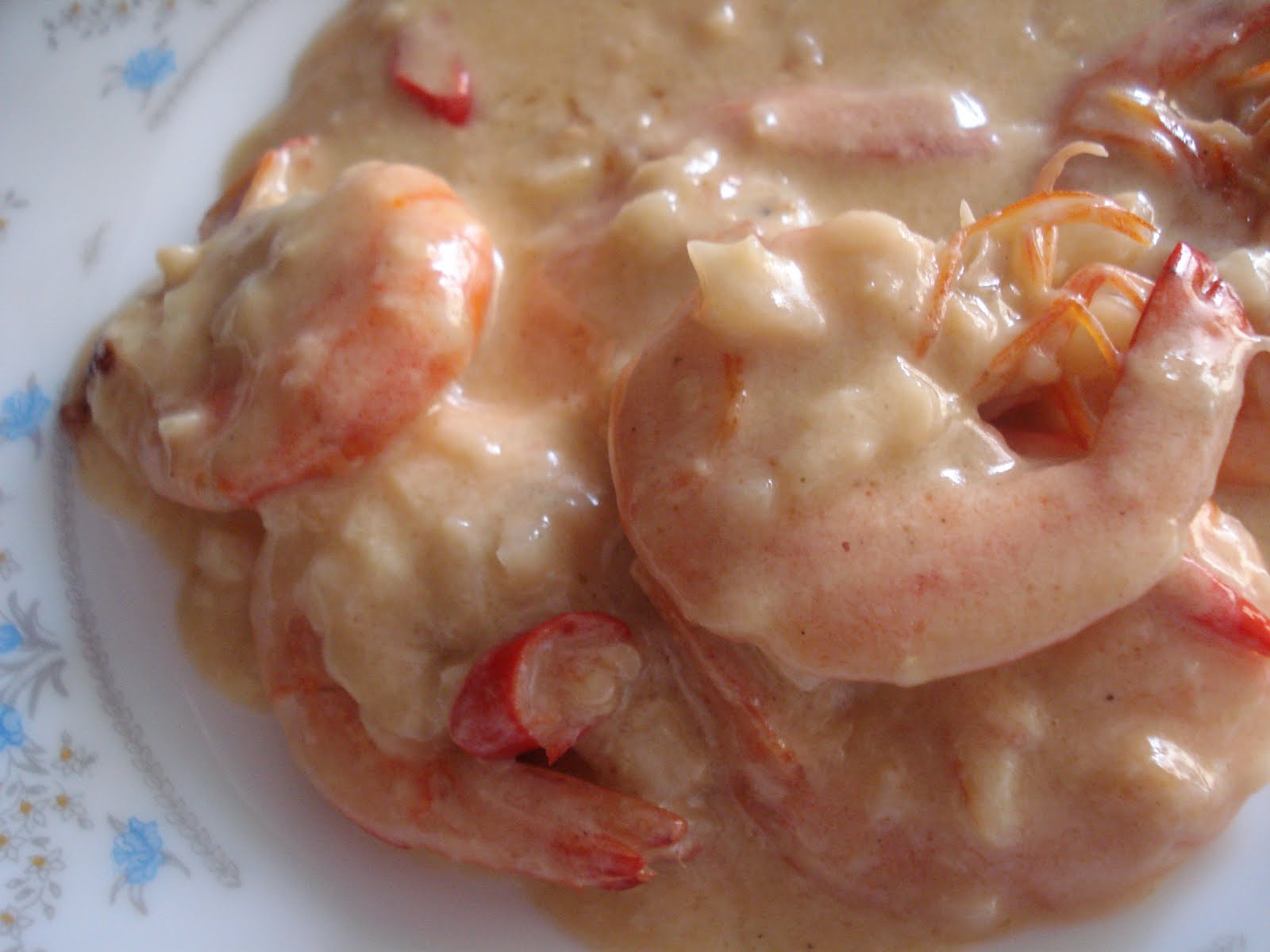 Can You Handle The Truth?: Creamy and cheesy wet butter prawn recipe!
