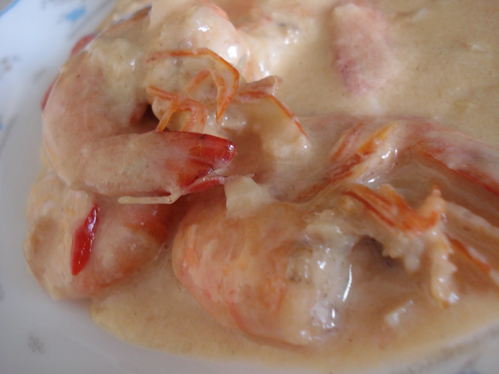 Can You Handle The Truth?: Creamy and cheesy wet butter prawn recipe!