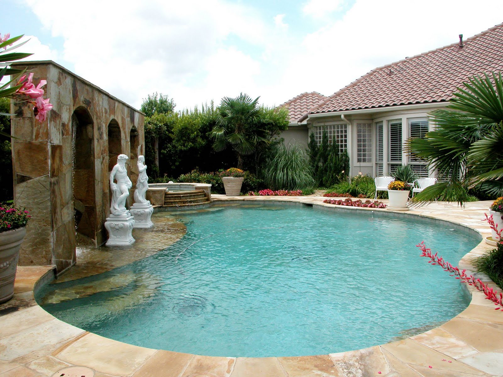 Professional Real Estate Photography: Pools