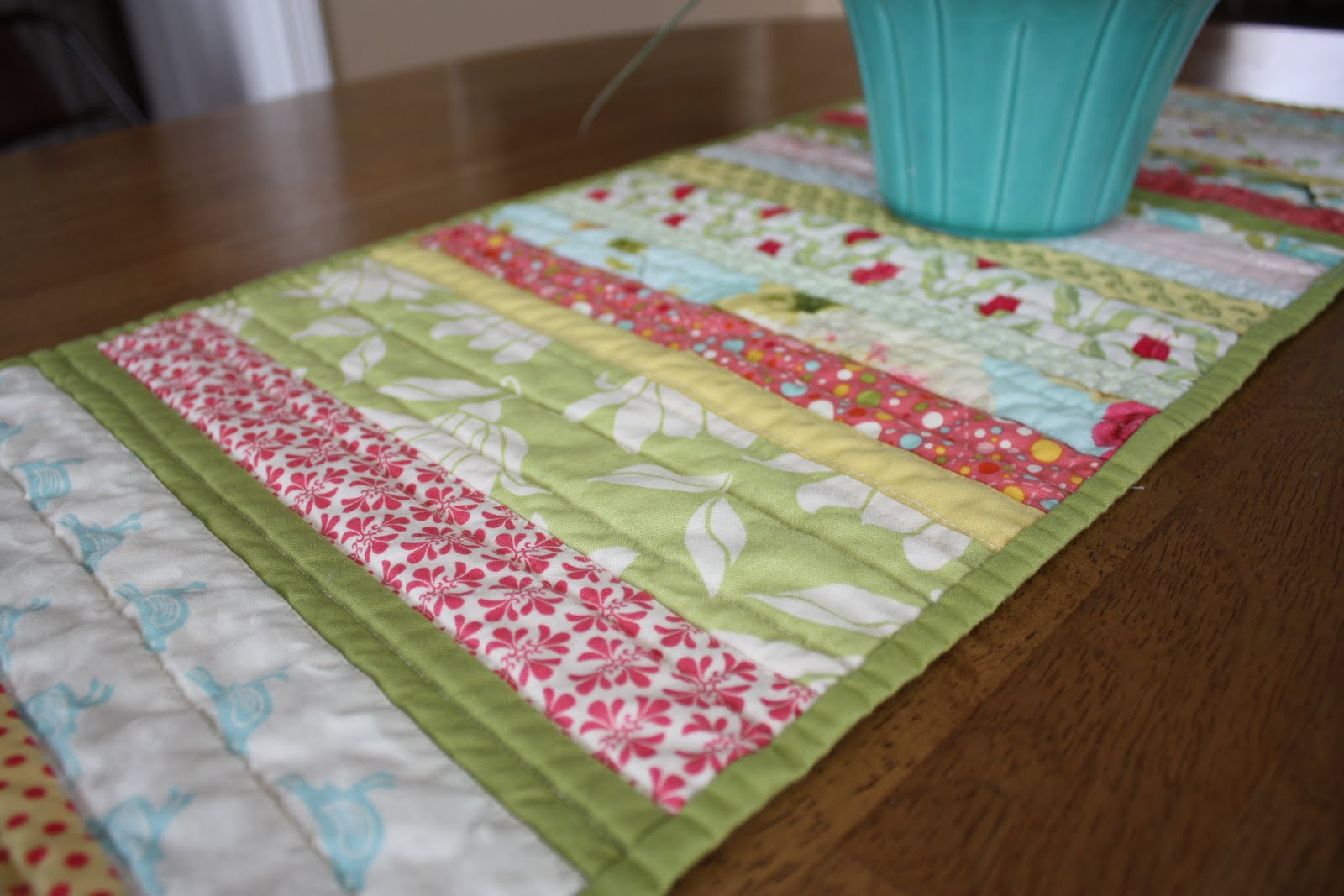 Easy DIY Quilted Table Runner | Tutorial | Diary of a Quilter