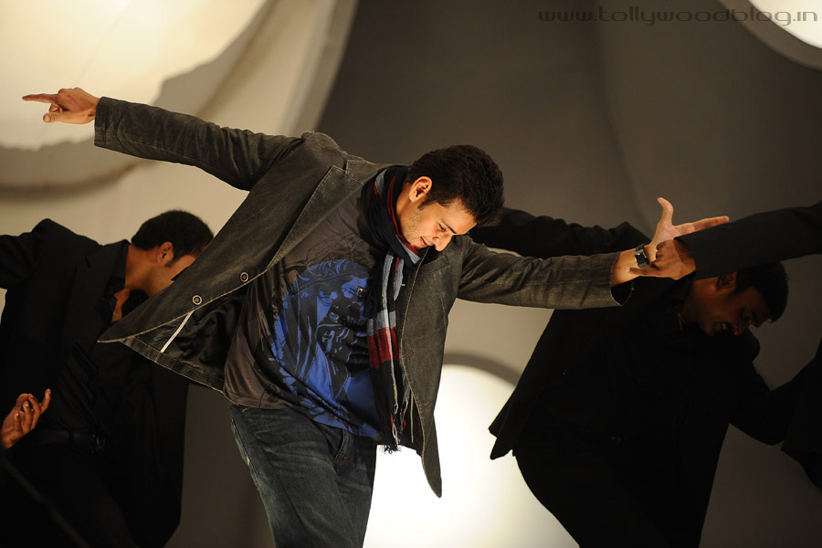 Badhra Tamil Movie Stills, Anushka Mahesh Babu Photos badra |Tamil ...