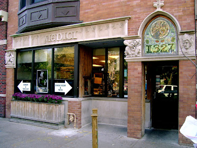 The Unfashionable Human Body: Hyde Park, Chicago: Cafe Medici