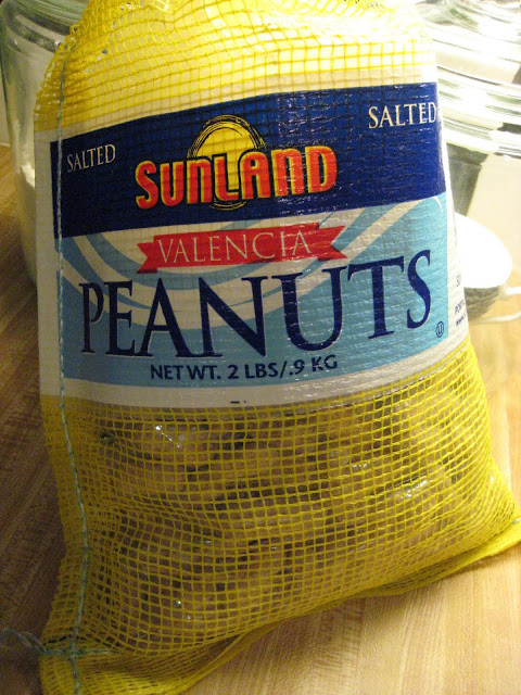 Sweet Nothings: I'M PARCHING PEANUTS TODAY....