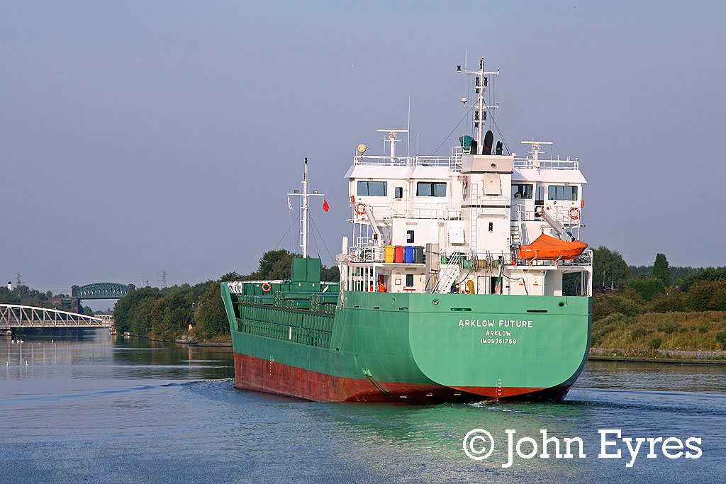 Arklow Shipping info: Arklow Future Manchester Ship Canal 01/09/2010