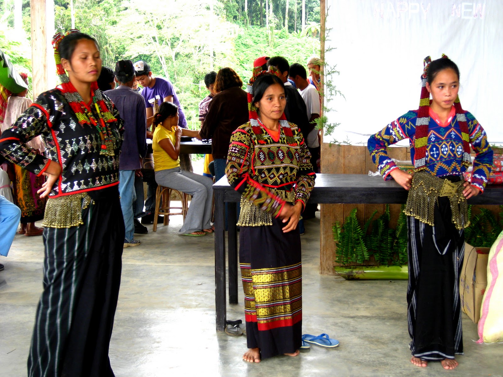 The Walking Tripod: T'boli Tribe, Lang Dulay and the T'nalak Weaving