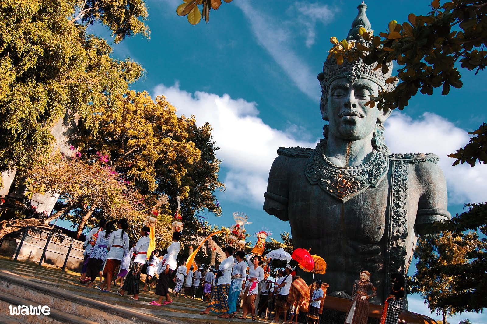 wawe photo: Dewa Wisnu