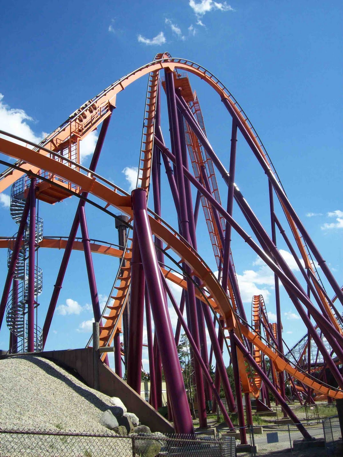 ADORESIXTYFOUR: Great America: Raging Bull