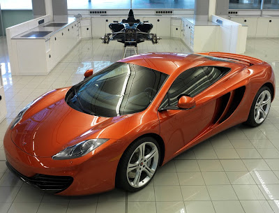 AUTOBESTCARS: Especial: McLaren que passa dos 320 km/h