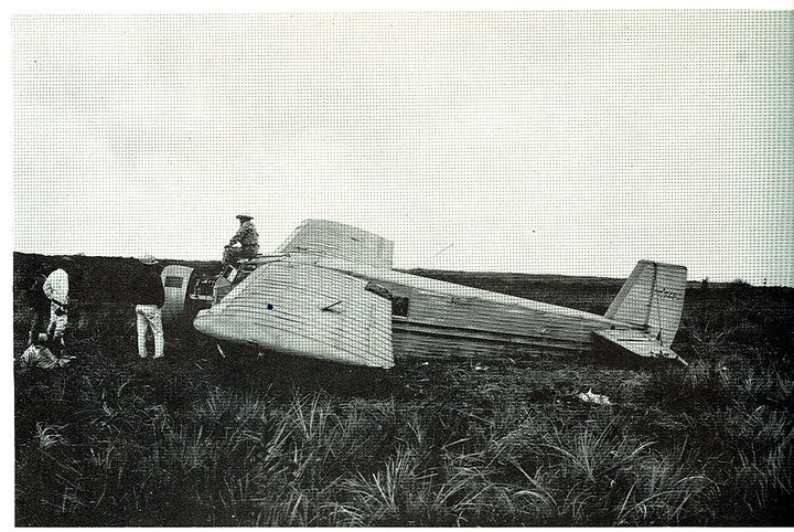 RESEÑAS DE LA HISTORIA DE IRIS SANSEG: RESCATADO EN 1970, EL AVION DE ...