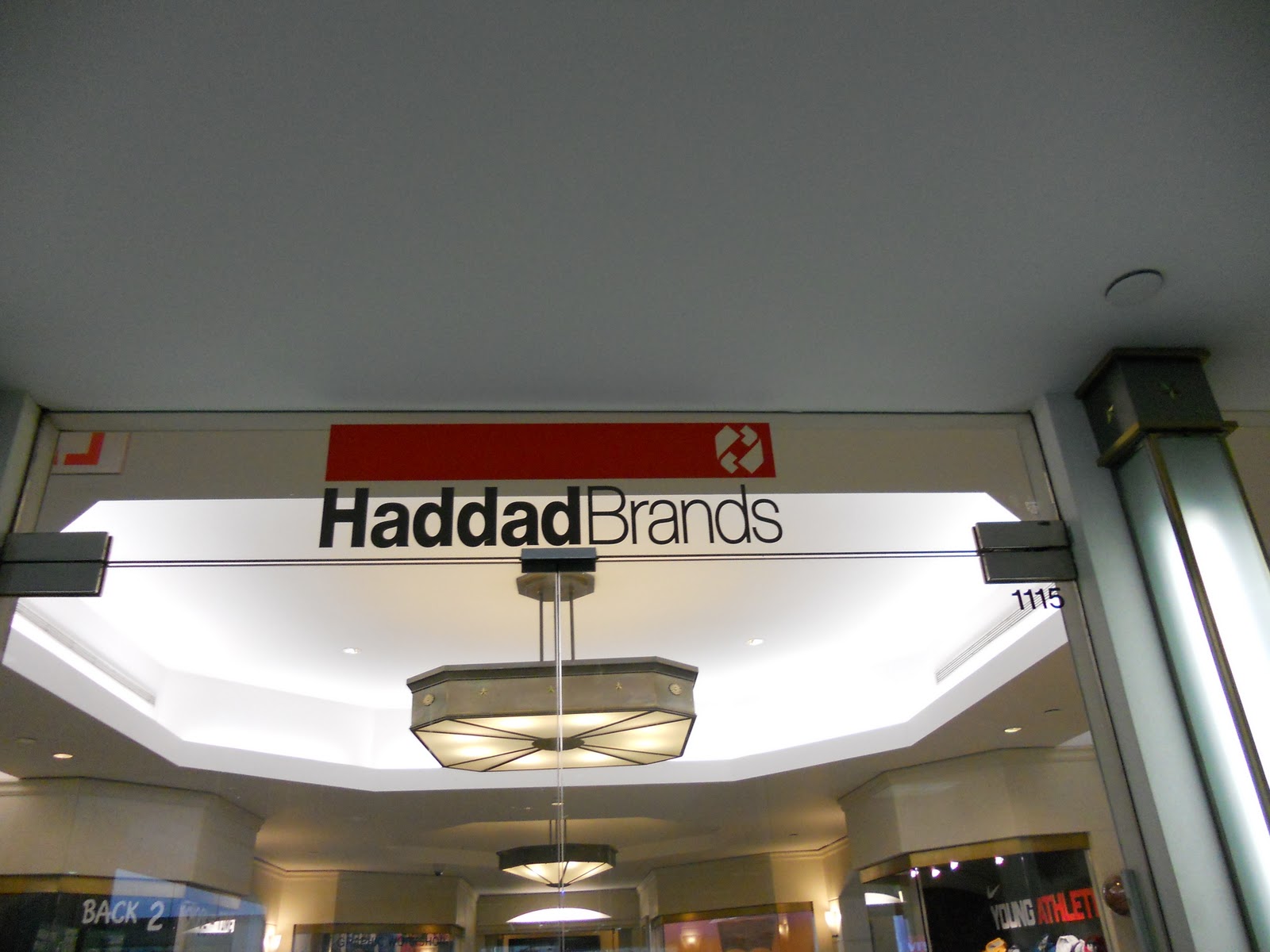 LUCKY 7 DESIGN: BLOGGING SISTERS IN THE CITY