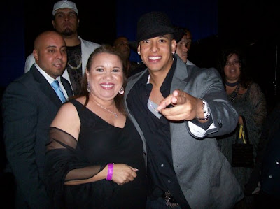 Máscaras de Risas, Sonrisas y Carcajadas: Norma Colón-Febus y Angelica ...