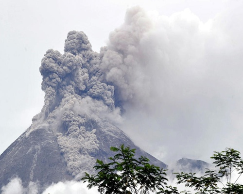 Gambar Sekitar Letusan Gunung Berapi Merapi