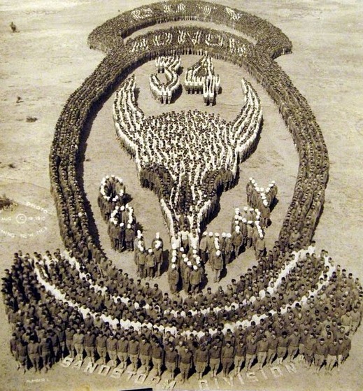 Spectacular Examples of Mass Photography Works by Arthur Mole from Chicago