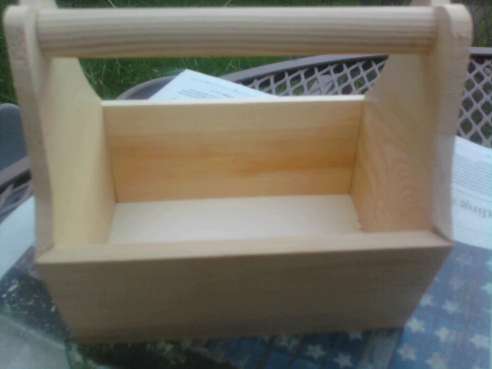 Easy Craft Project Mini Wooden Carrying Box | Simple.Beautiful.Life.