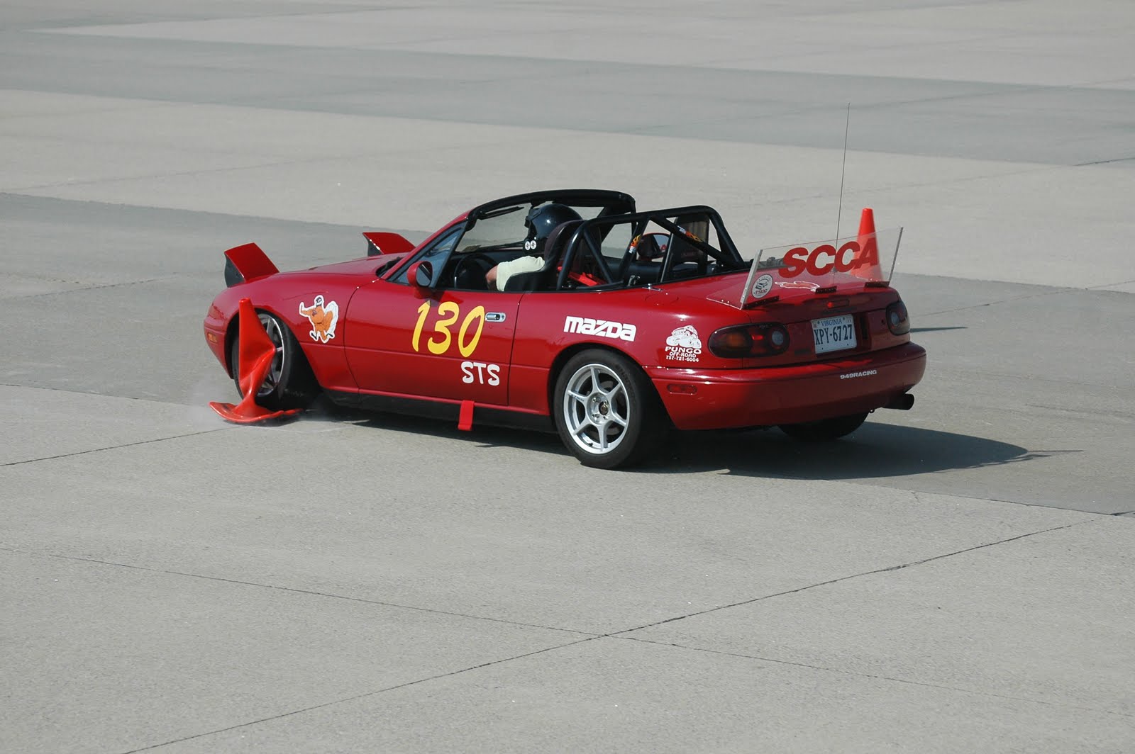 YAW MOMENT RACING: Pictoral Definitions of Understeer and Oversteer