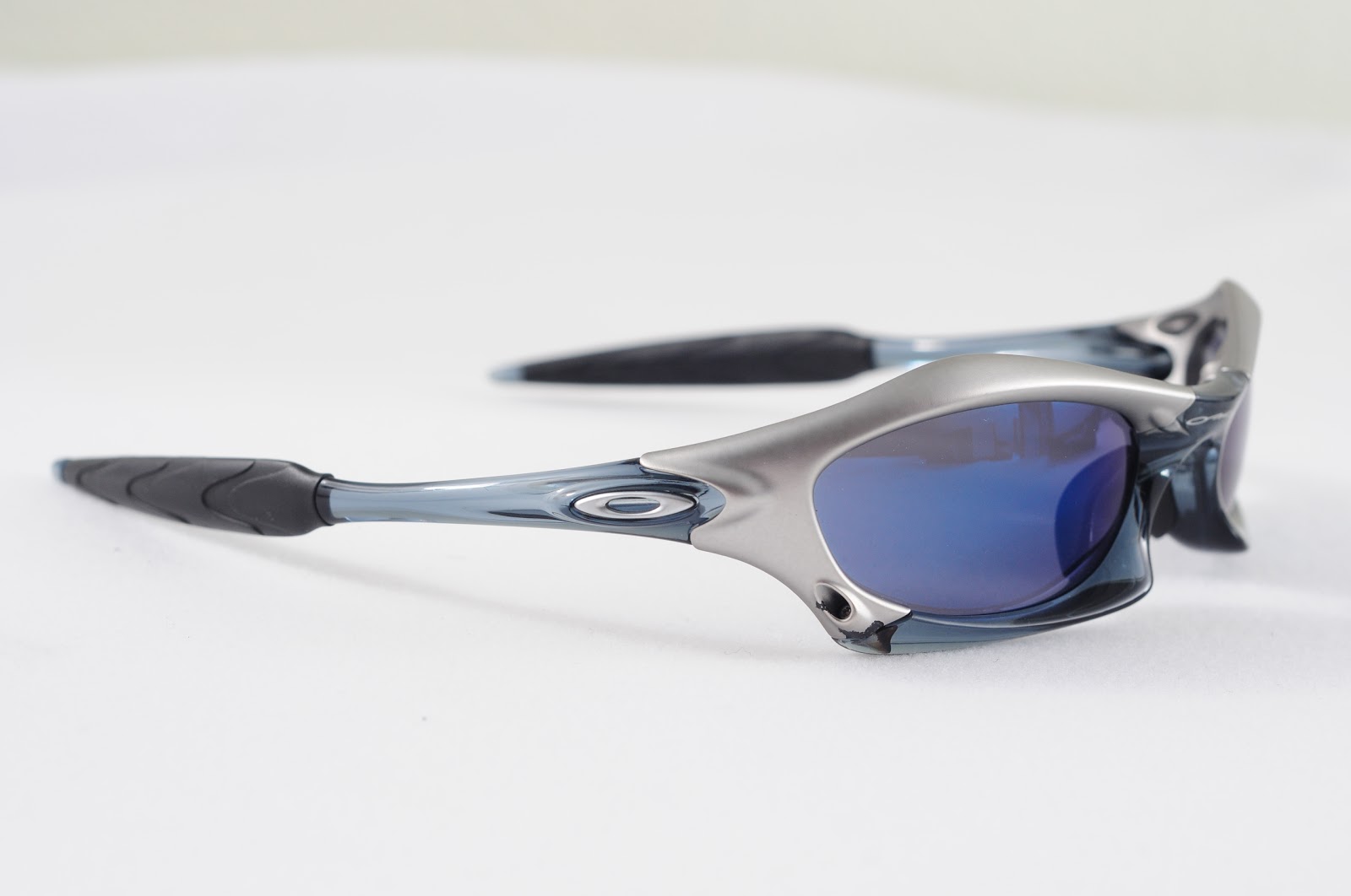 Oakley Saint: Splice Crystal Black FMJ Ice Lens