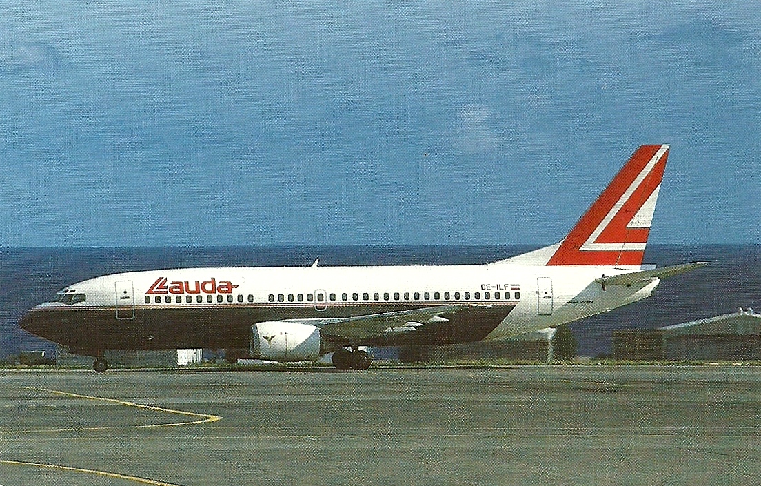 The traveler's drawer: LAUDA AIR. Boeing 737-329 aircraft