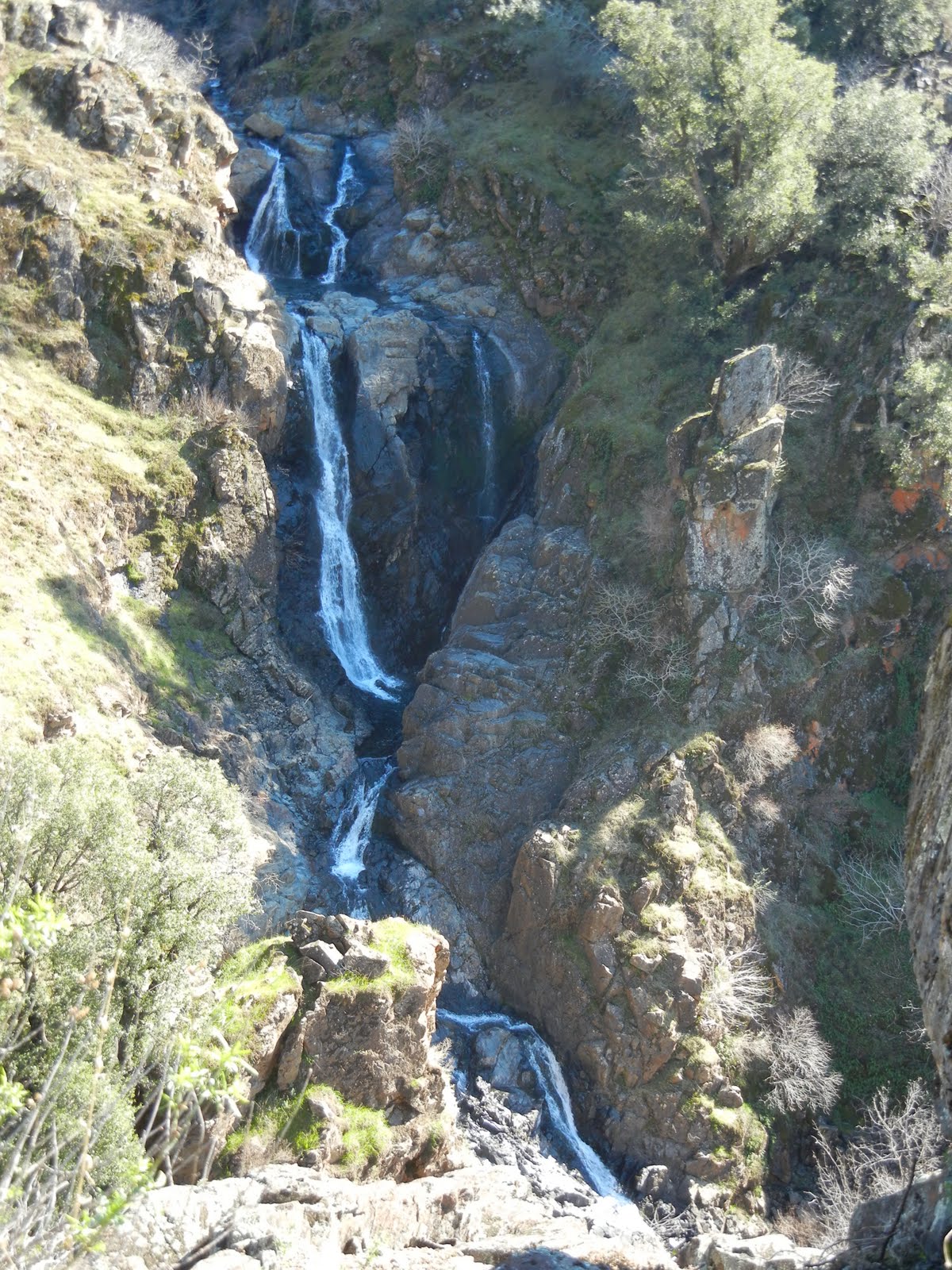 Peachy Hiker: Coloma's Dutch Creek Falls and Johntown Falls