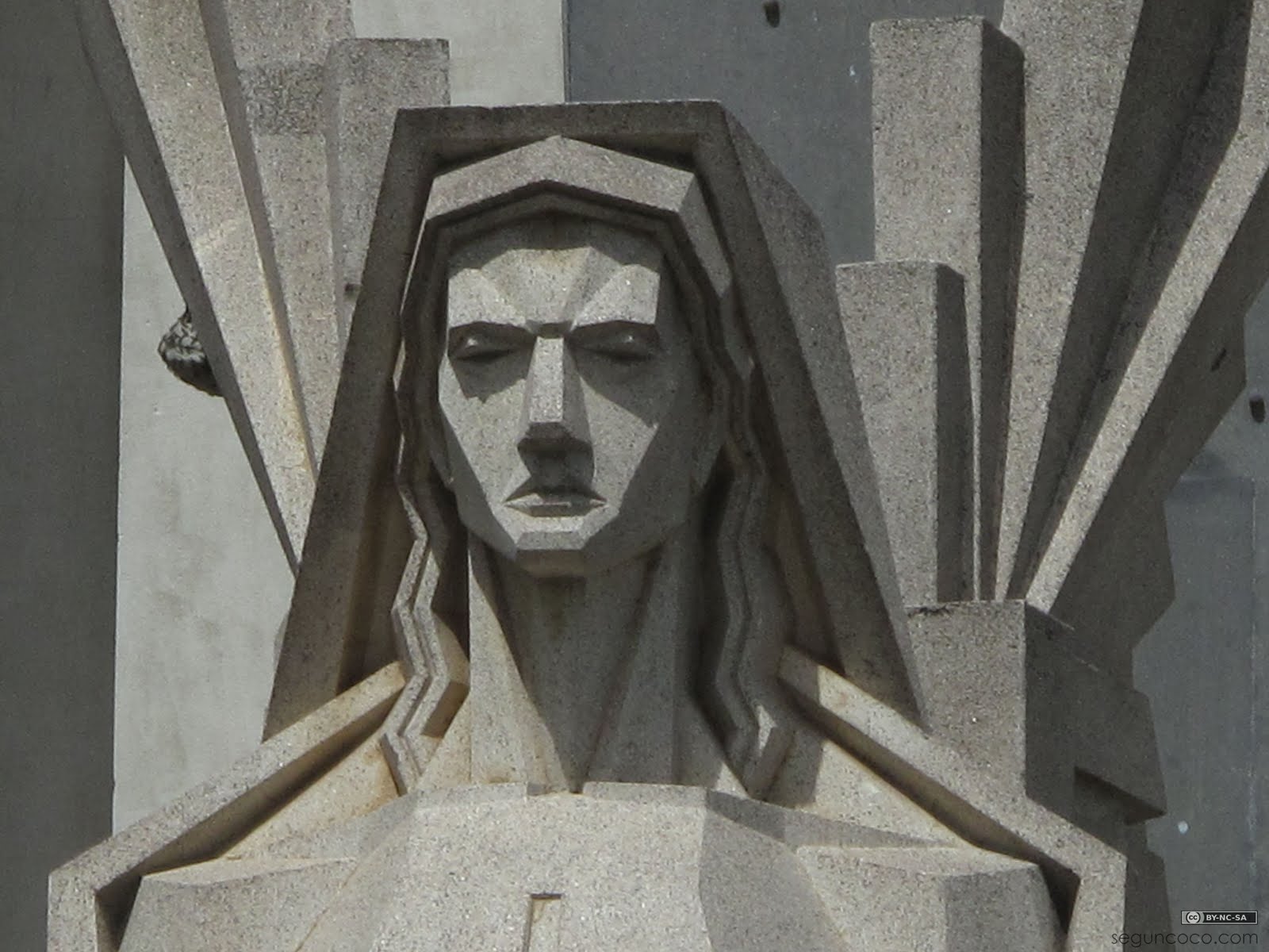 El Mundo Según Coco: Vuelta por el Salamone (Cementerio de Azul, detalles)