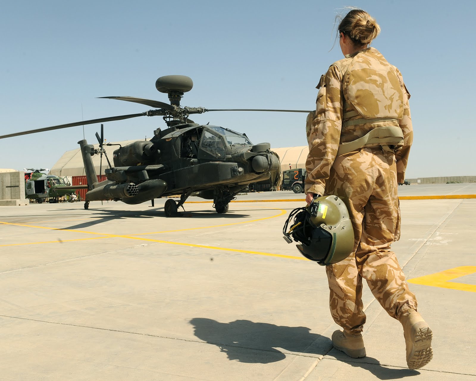 Helmand Blog - Afghanistan: CAPTAIN JO GORDON – APACHE ATTACK ...