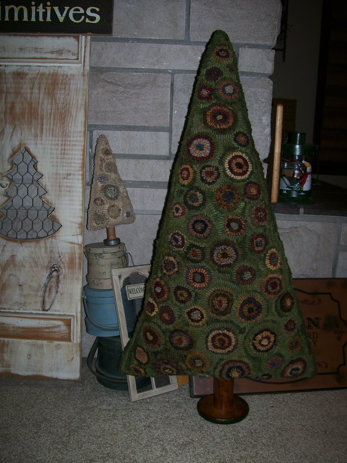 Hooked on Primitives: Extreme Penny Tree...