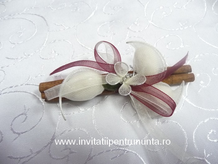 *Despre Accesorii Nunta*