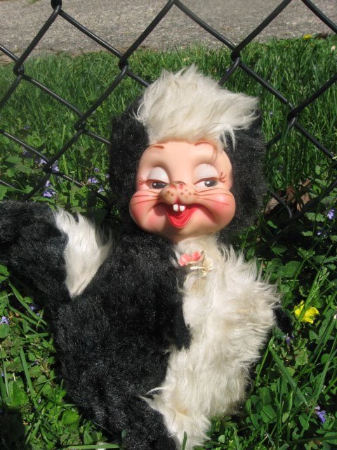 Hoarder of Awesome!: Rubber Face Rebels pt 1