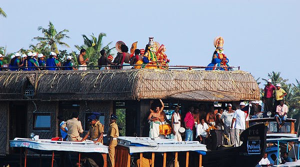 Kerala : God's Own Country: Vallamkali (Boat Race) – More Than Just a Sport