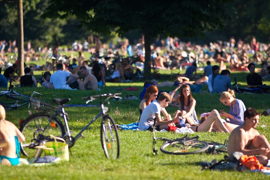 Photography 1: People and Place: 15.Public space, public activity