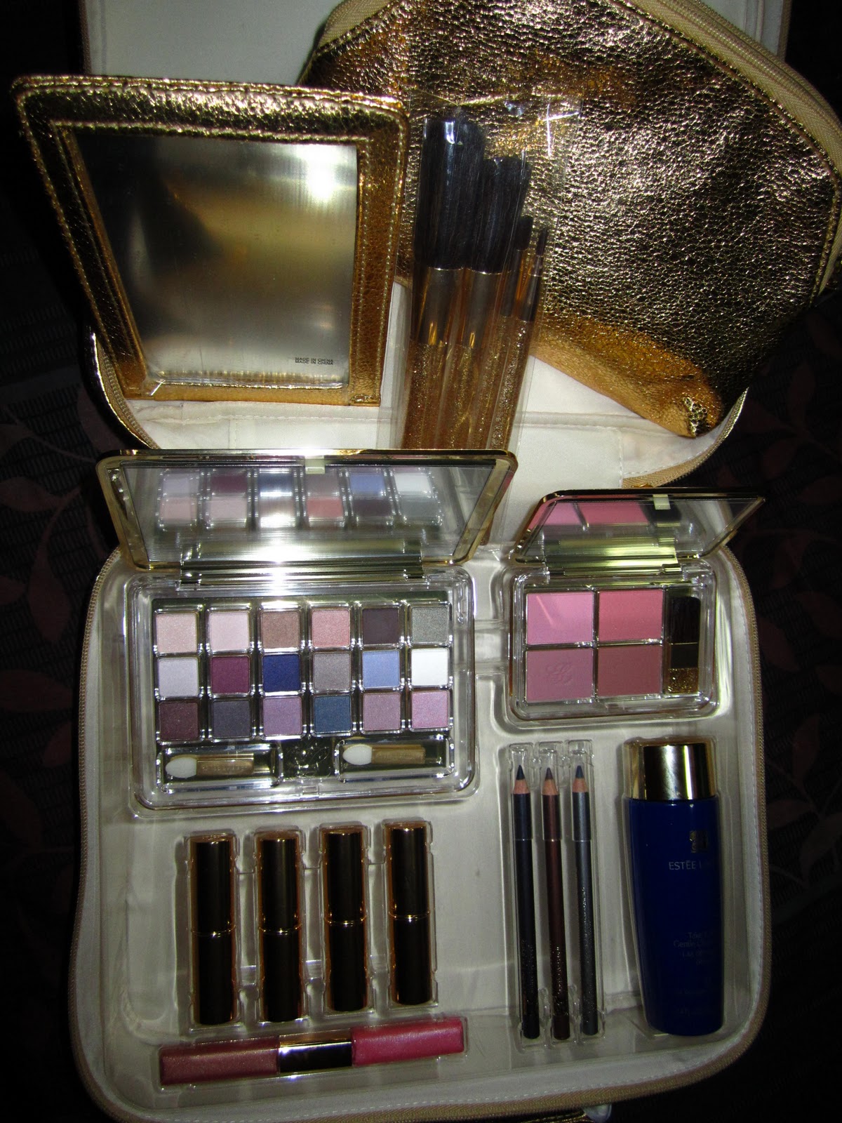 Estee Lauder 2010 Blockbuster Set | Teefa Says..