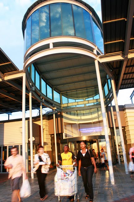 Twams' Blog digity: Mall images of Capegate Mall and V&A Waterfront in ...