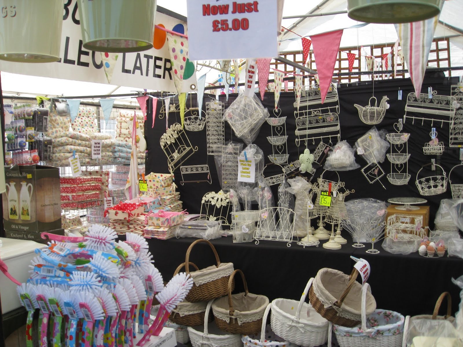 LOLODESIGNS: Garden Show with a Shabby Chic Secret