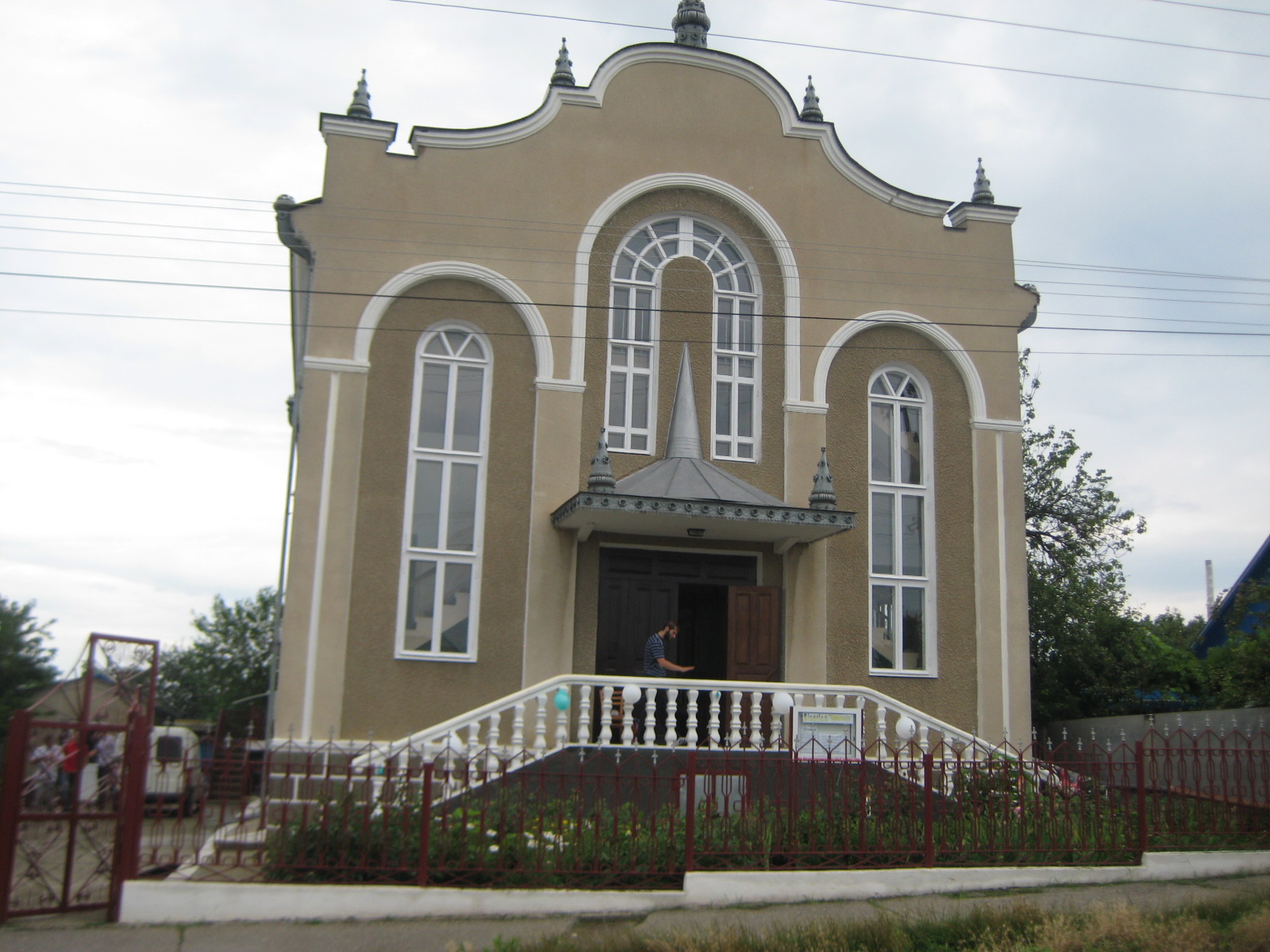 BISERICA BAPTISTA GOTESTI: Baptism at Cahul