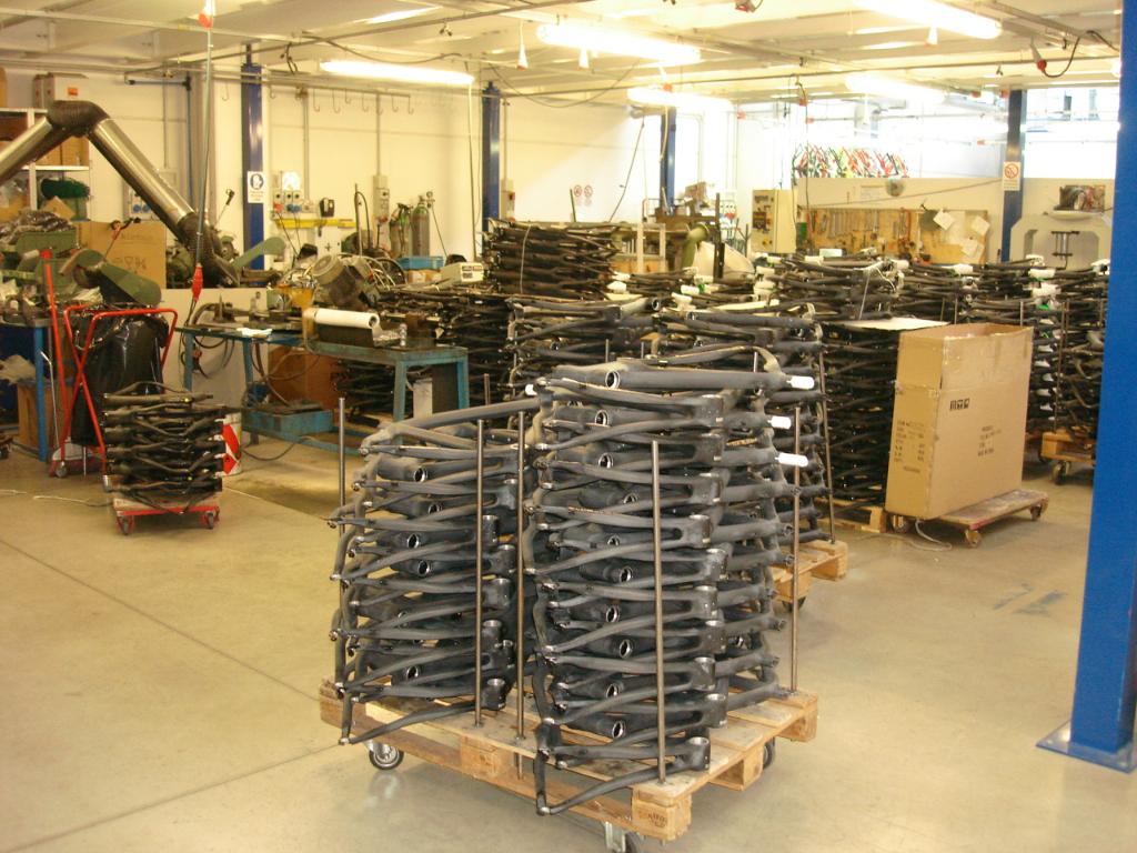 ITALIAN CYCLING JOURNAL: Pinarello Shop & VIP Factory Tour