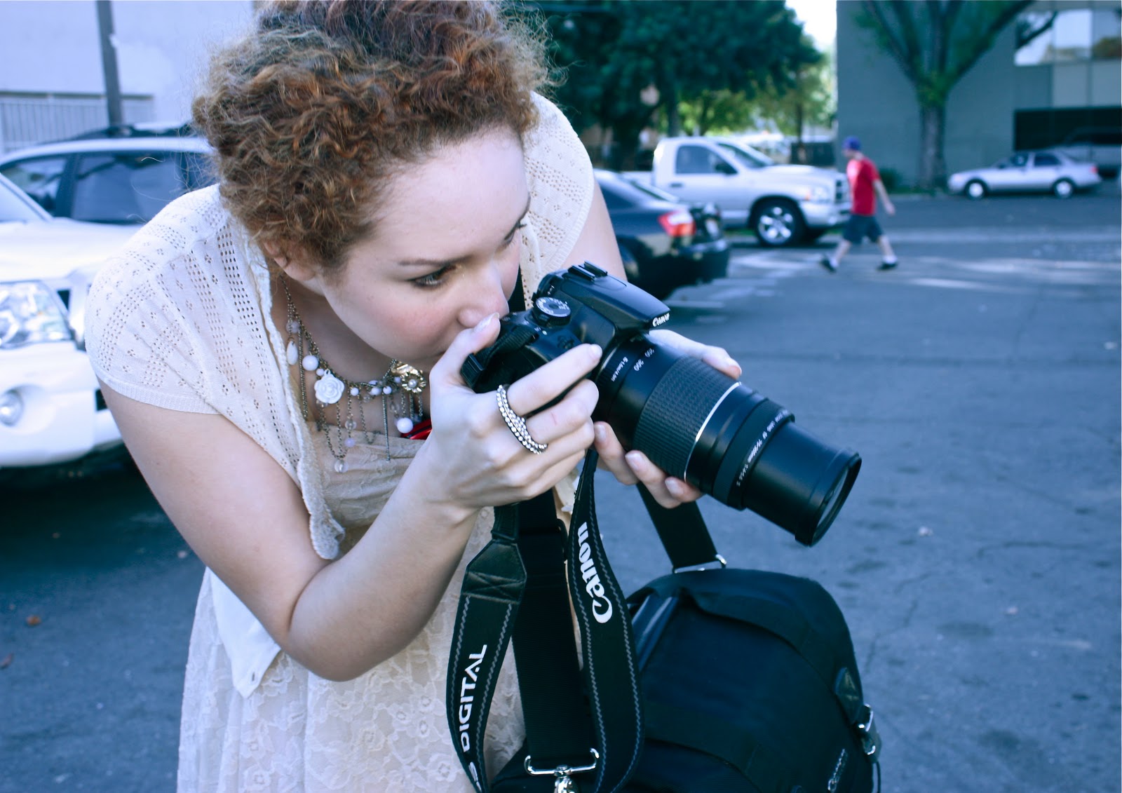 THE CITIZEN ROSEBUD: The Blogger & her Camera