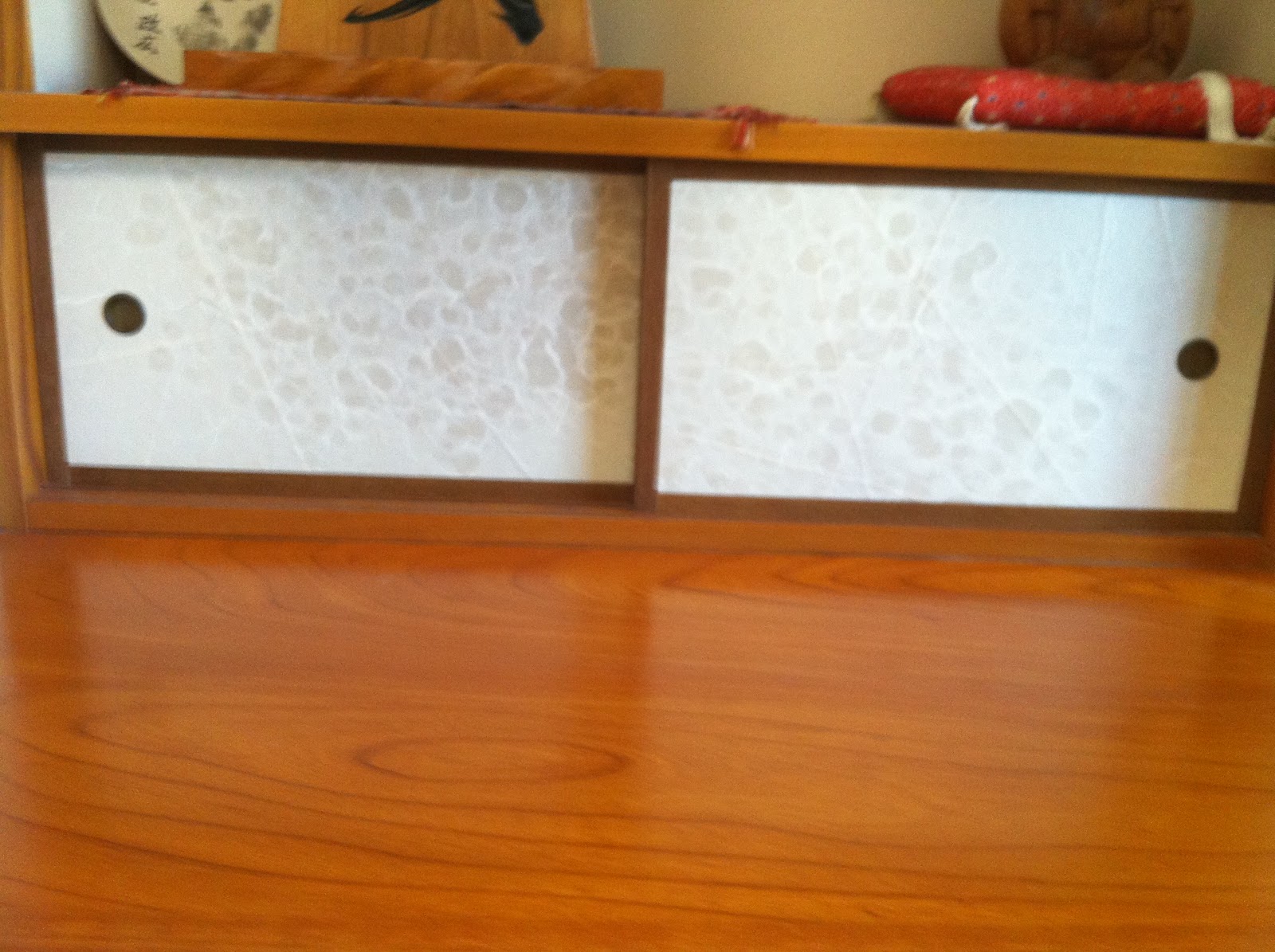 Focus Japan: How to make paper slide door"Fusuma"