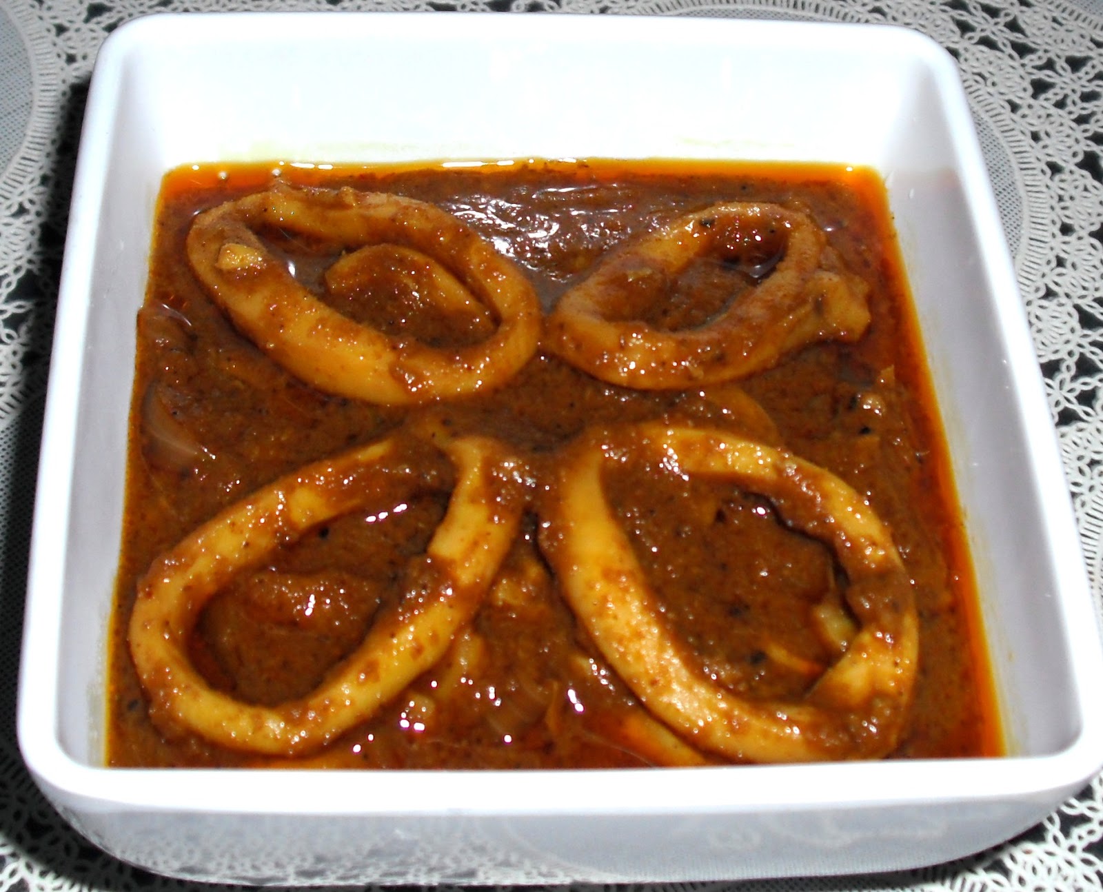 ROSHAN's CUCINA: Squid in Roasted Coconut Gravy