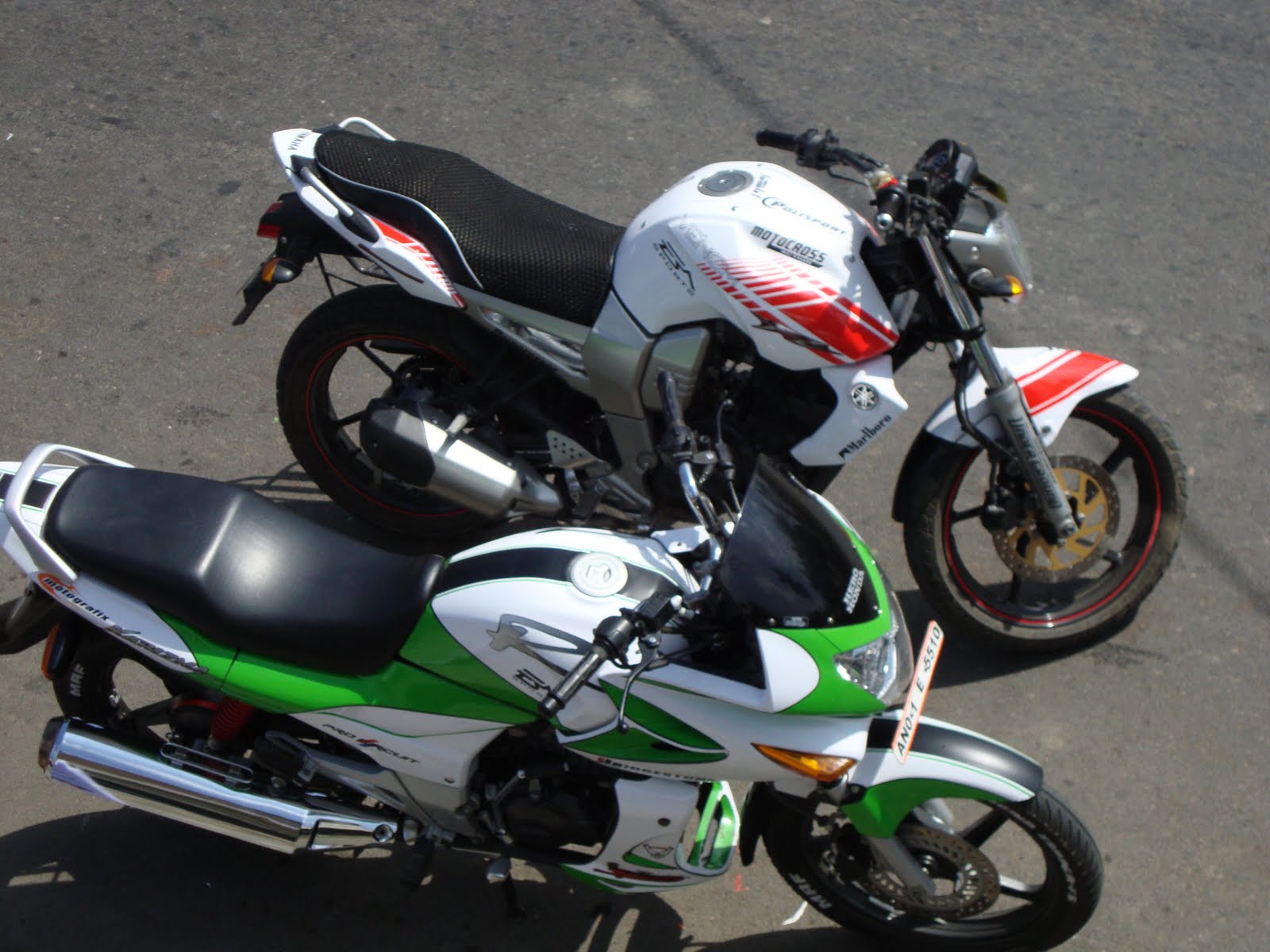 Modified Motor-Bikes Pictures: Modified Yamaha FZ - Amit das Modified Motor-Bikes Pictures: Modified Yamaha FZ - Amit das