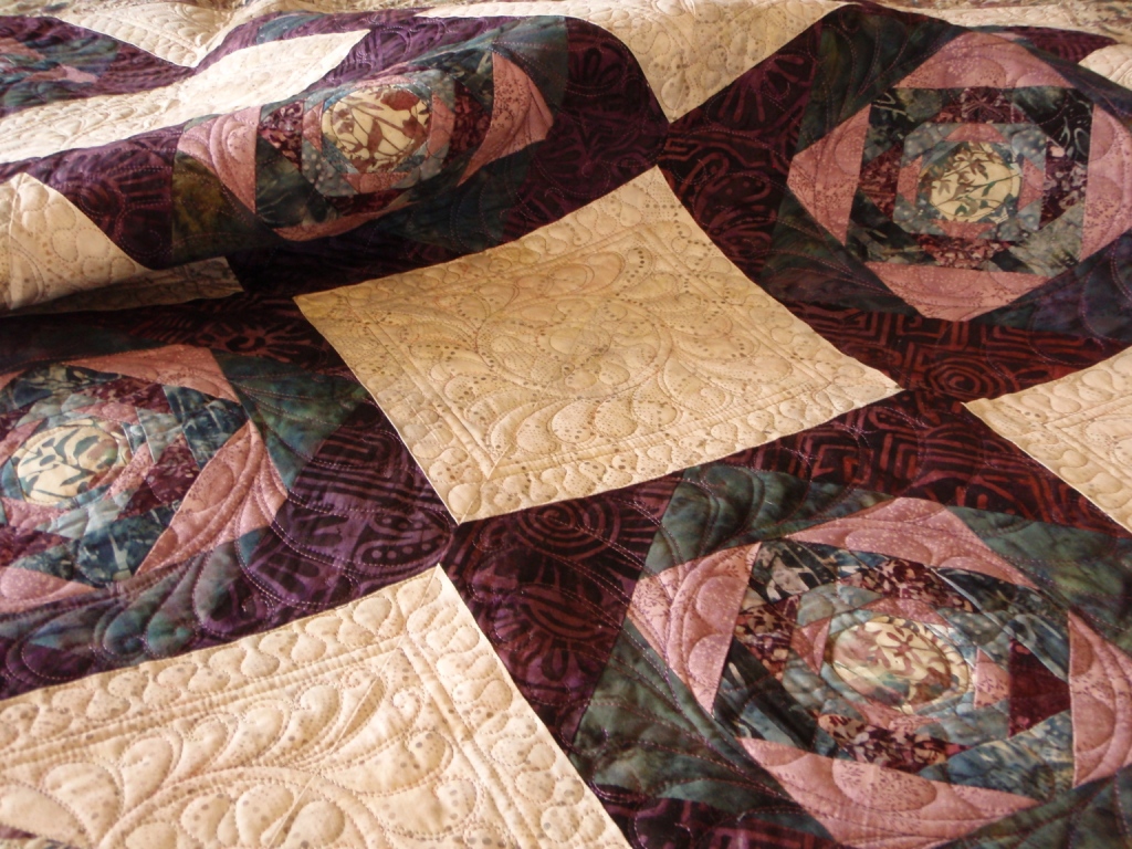 Margie Quilts.....: Dixie's Exploding Pineapple