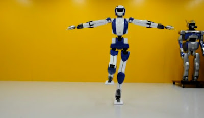 HRP-4 - robot balancing on one leg (video) - Latest Technology Products