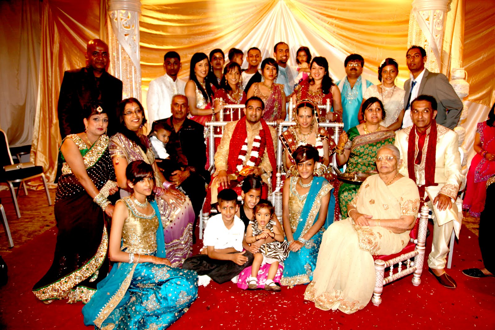 Maz's Blog: Amar and Priya - 4th July 2010 - Mercia Banqueting - Coventry