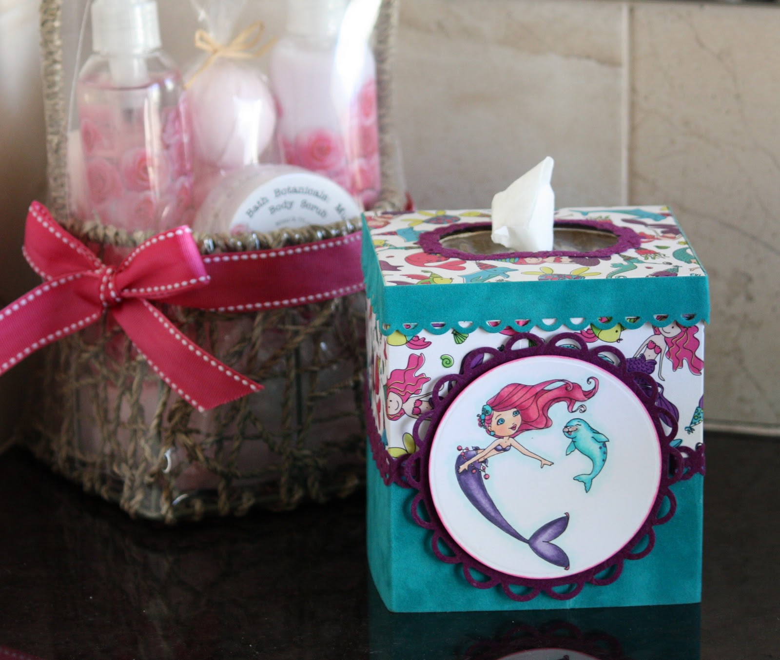 CraftDee Donna: Mermaid Tissue Box