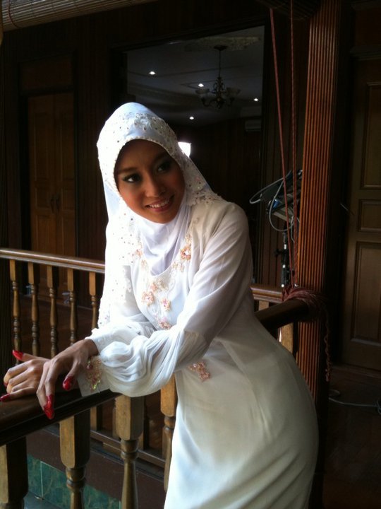 ini Blog BaBam: Hetty Sarlene Bertudung