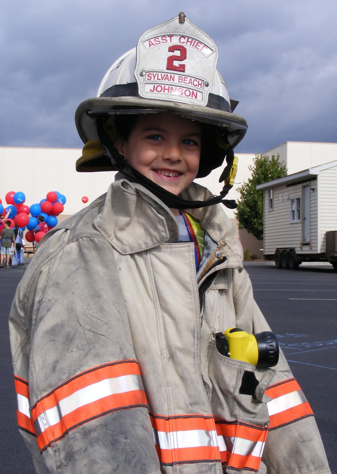 Ten kids and a Dog: The Cutest Firefighters Ever.....