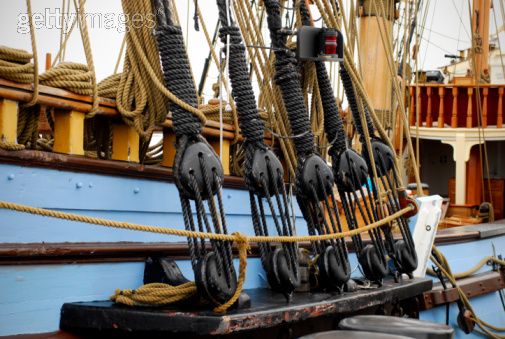 Pauline's Pirates & Privateers: Tools Of The Trade: Block And Tackle
