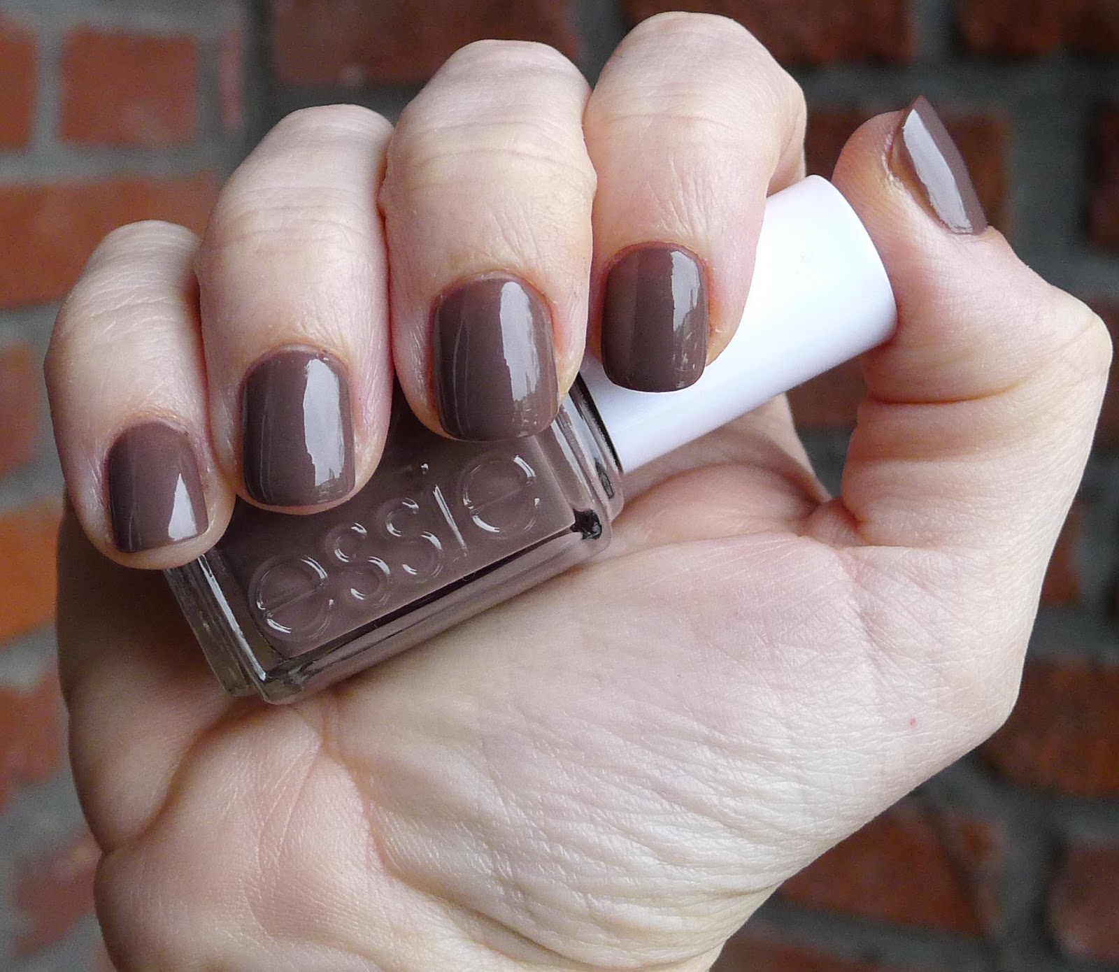 Noas Beauty Blog Essie Hot Coco Nail Polish