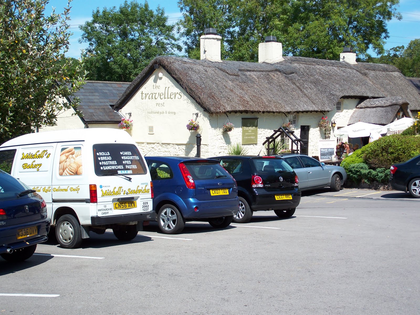 Drunken Ramblings: Cardiff Pub Walks: The Mightly Caerphilly Hills Pub ...