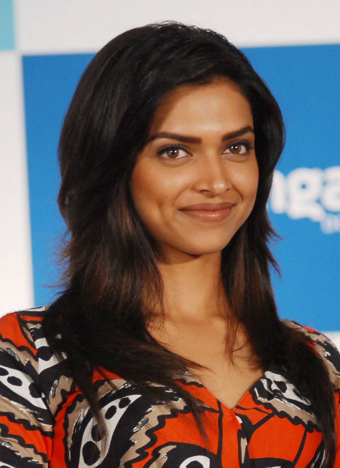Deepika Padukone: Deepika is very well connected