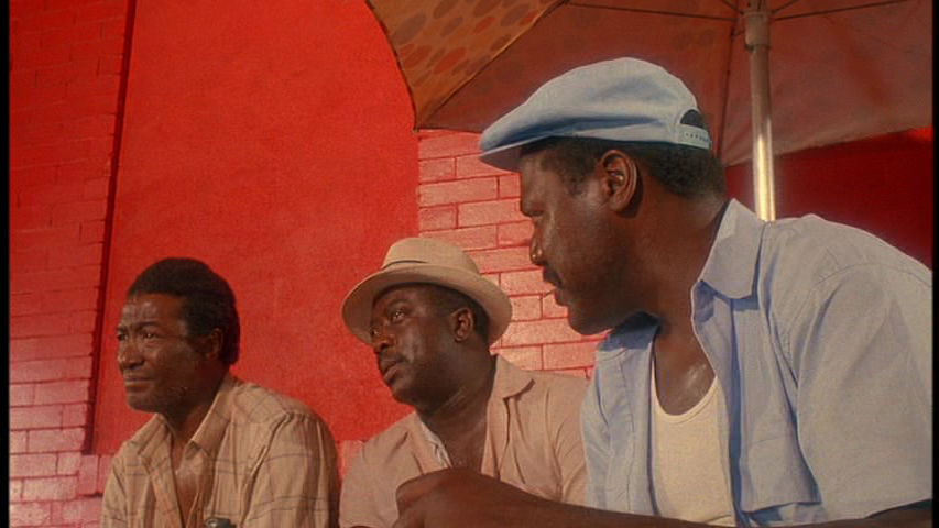 Momentary: "Do the Right Thing" - A Spike Lee Joint Pt 1 of Tension ...