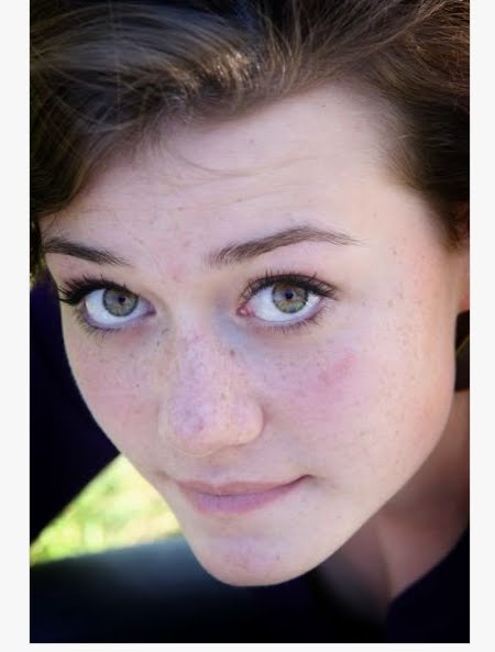 Subtitles for Movies In English: The Julie Effect: A Case of Madness